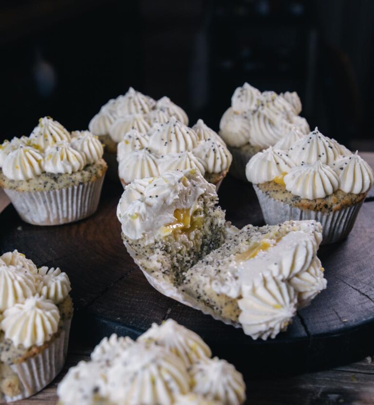 Limun i mak se vole: Sočni cupcakesi s kremom od mascarpone sira